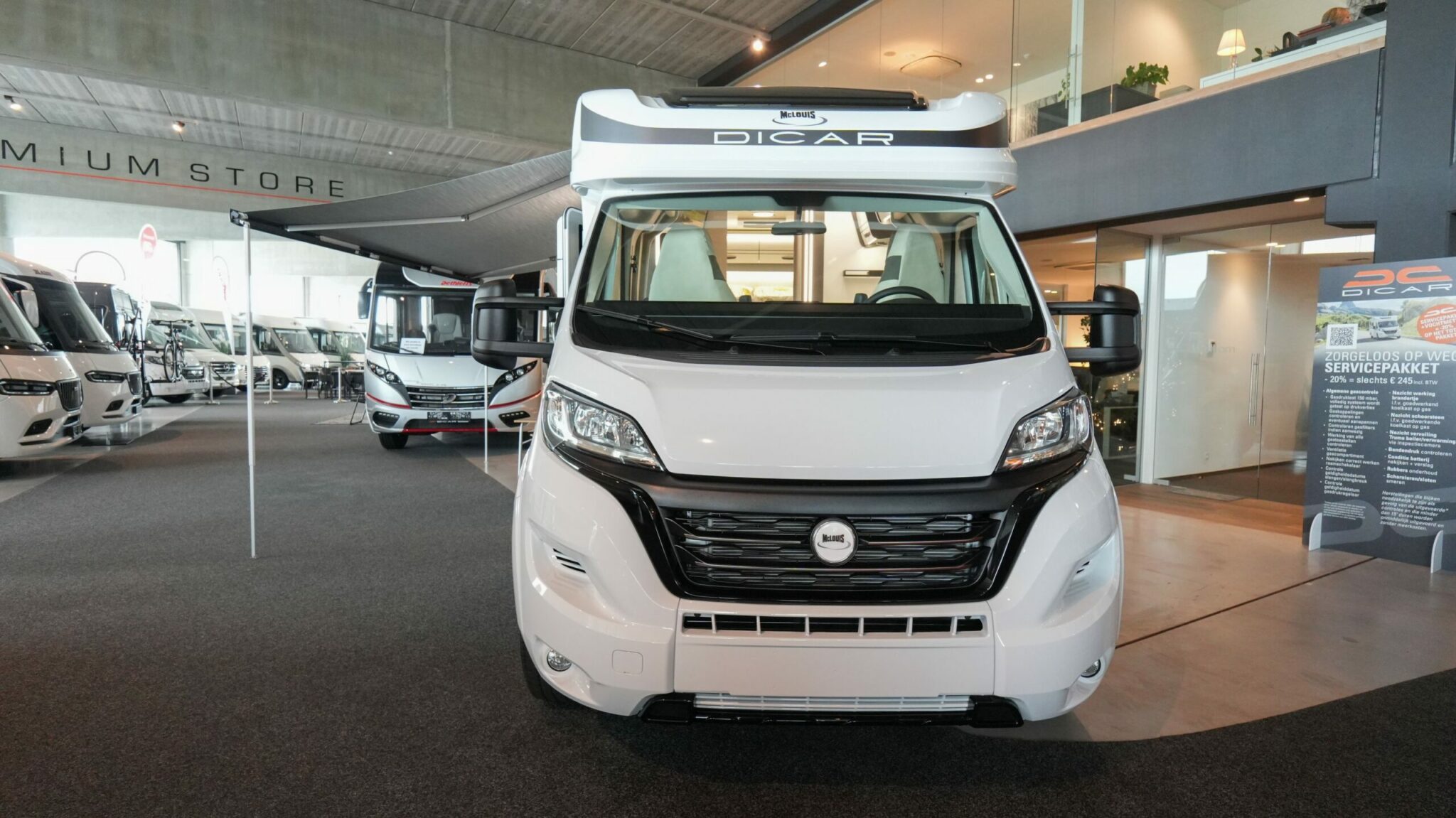 Avantgarde 381 FORD - McLouis Avantgarde