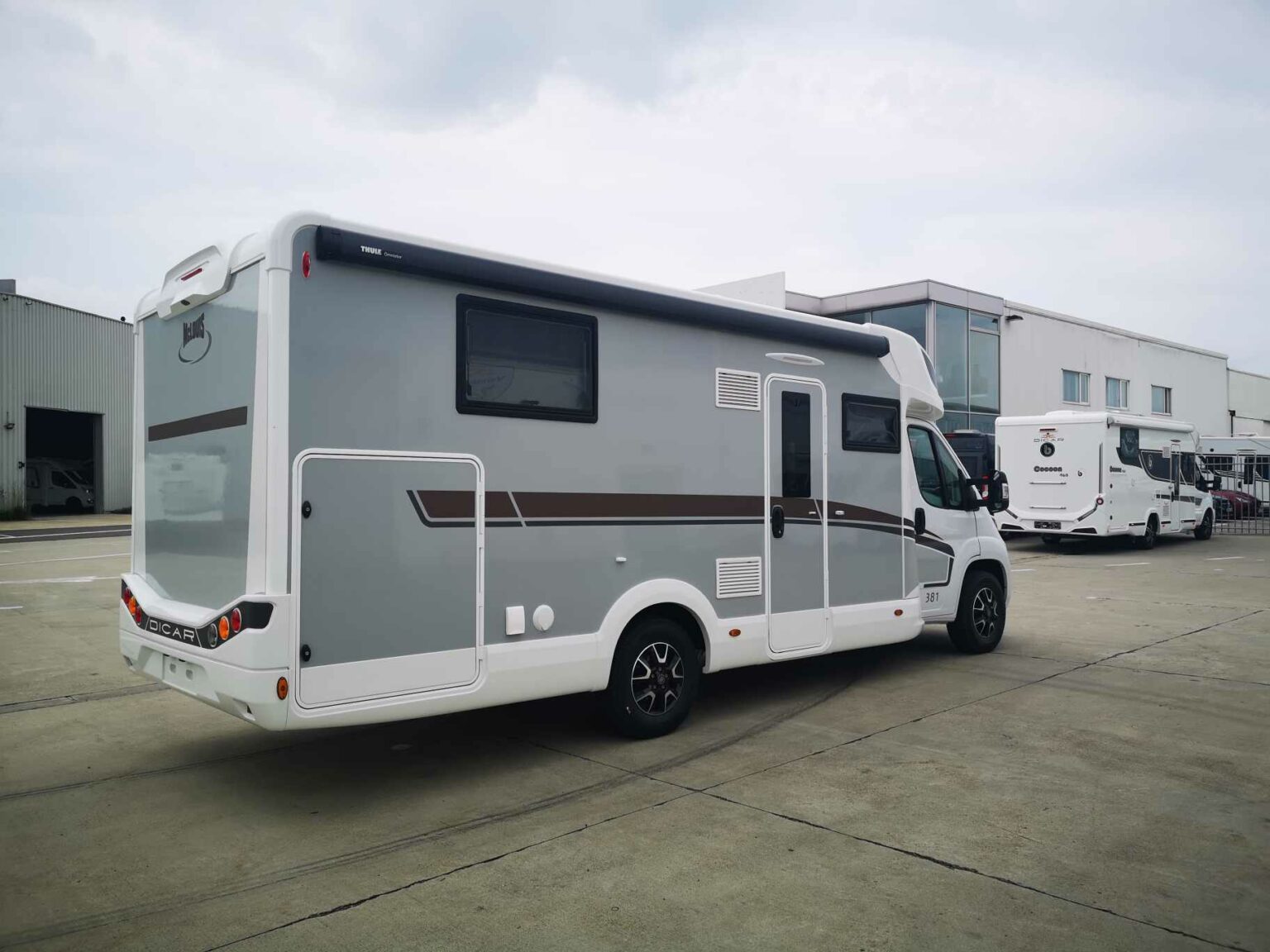 HOME - McLouis Avantgarde